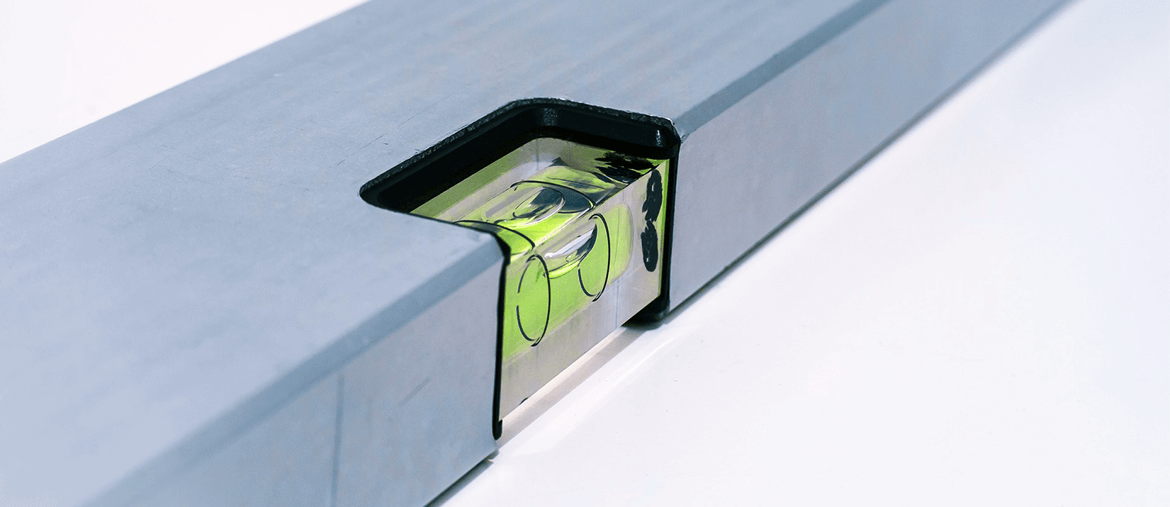 How Do They Get The Bubble in a Spirit Level? - Blog | BS Fixings